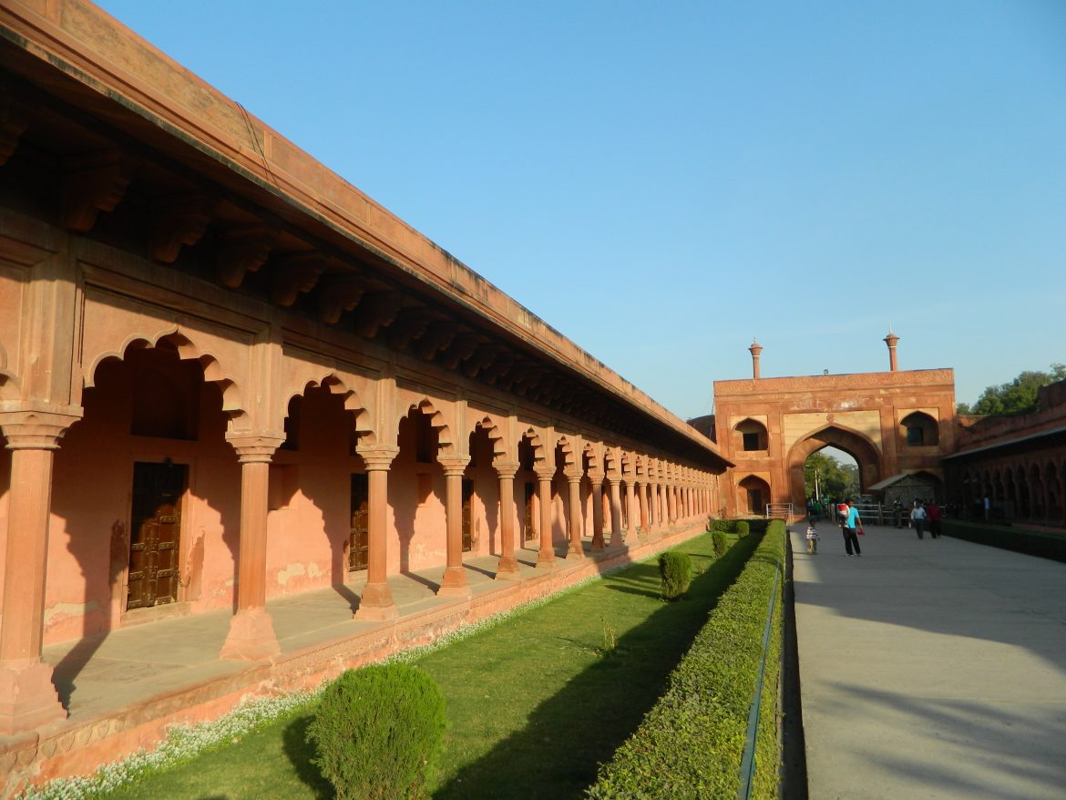 What To Know Before Visiting Taj Mahal? - Taj With Guide Blog