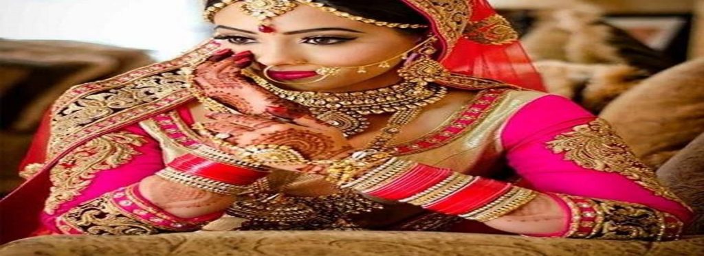 Symbolic meaning of Red colour in Indian culture. - Taj With Guide Blog