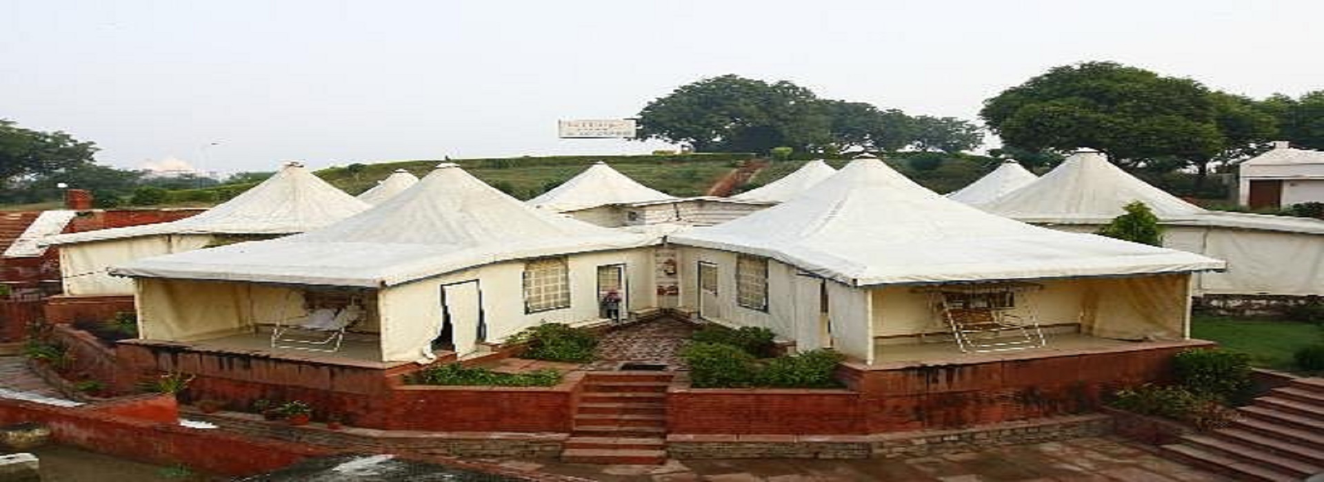 Resorts In Agra Near The Taj Mahal - Taj With Guide Blog